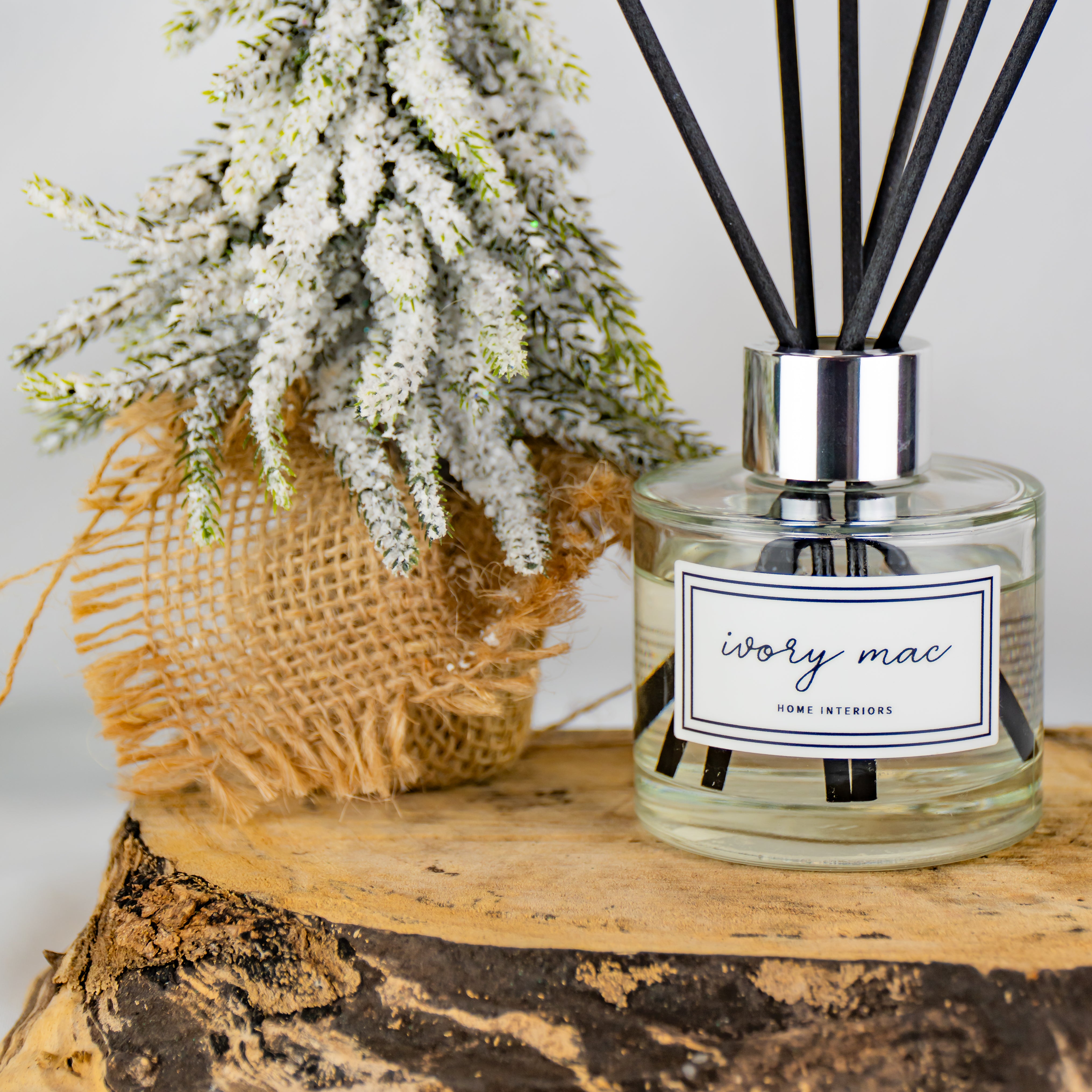 Christmas Tree Reed Diffuser – Ivory Mac